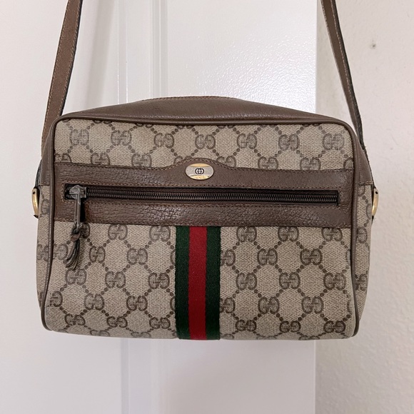 Gucci | Bags | Gucci Vintage Crossbody | Poshmark